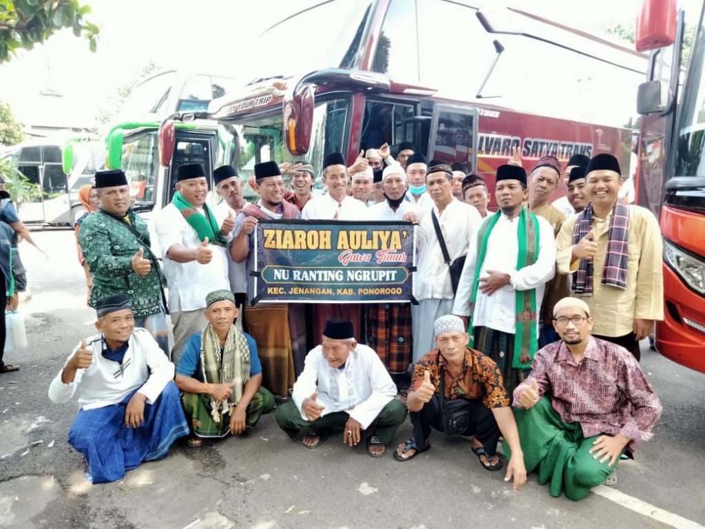 Makam Auliya' Dibuka Lagi, NU Ranting Ngrupit Penuhi Janji - NU PONOROGO